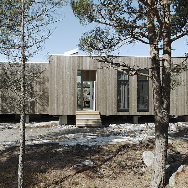 House on the cliff | Hajom